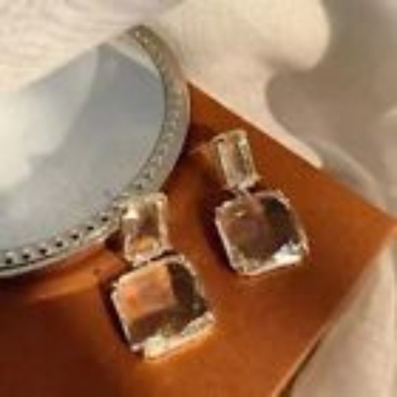 Jewelry | Nwot Designer Inspired Crystal Ice Cubes Pierced Golden ...